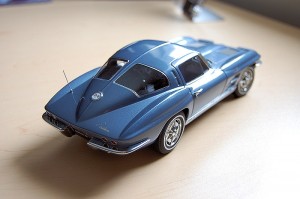 REVIEW: AUTOart Corvette Stingray Coupe 1963 • DiecastSociety.com