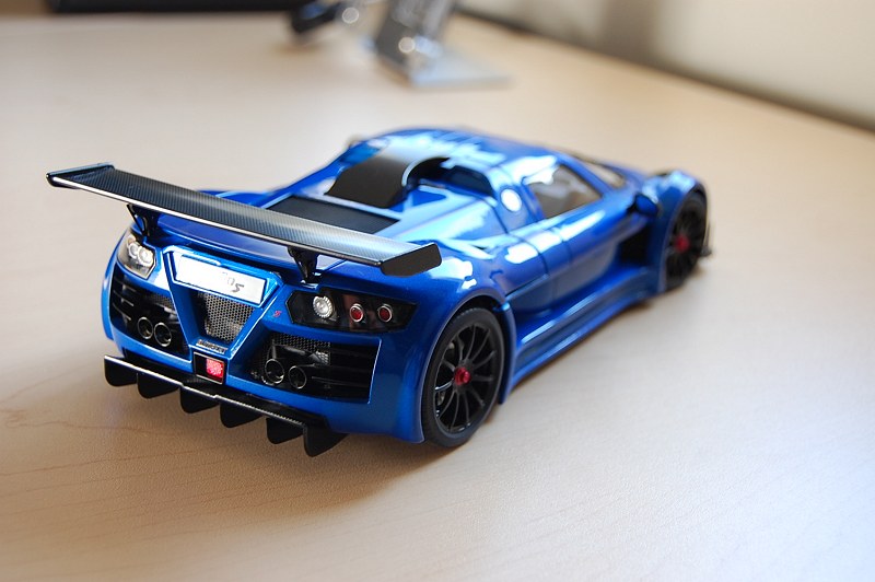 apollogumpert26 • DiecastSociety.com