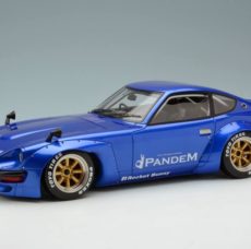 Make Up Rocket Bunny PANDEM 240Z - Blue • DiecastSociety.com