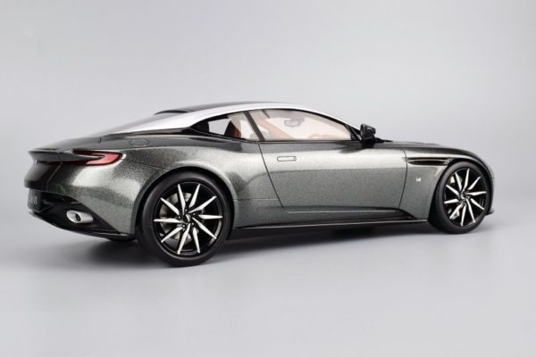 REVIEW: TopSpeed Aston Martin DB11 • DiecastSociety.com