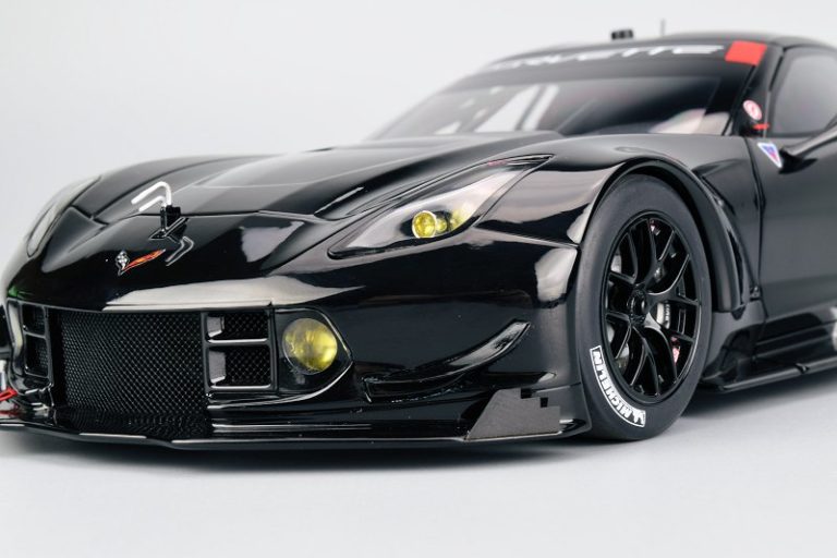 REVIEW: AUTOart Corvette C7.R Presentation • DiecastSociety.com