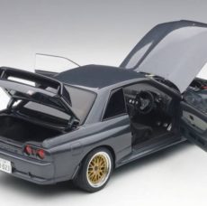 AUTOart Production Skyline GT-R (R32) Wangan Midnight "Reina ...