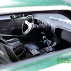 ACME Allan Moffat's #33 Brut 1969 Trans Am Boss 302 Mustang • DiecastSociety.com