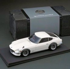 Ignition Model 1:12 Nissan Fairlady Z (S30) White • DiecastSociety.com