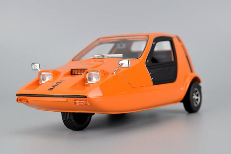 REVIEW: DNA Collectibles Bond Bug • DiecastSociety.com