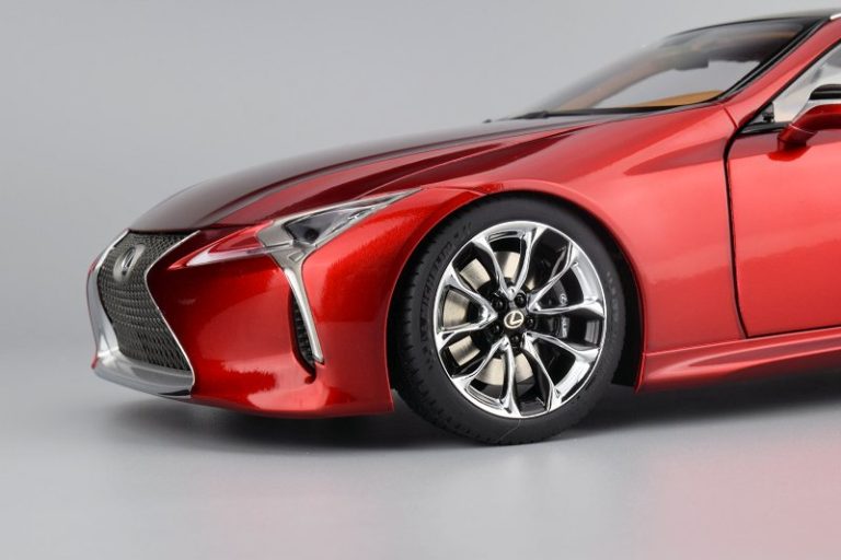 PHOTO GALLERY: AUTOart Lexus LC500 - Metallic Red • DiecastSociety.com