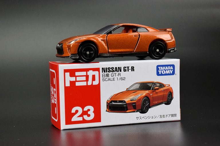 tomica_1series22 • DiecastSociety.com