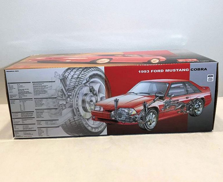 REVIEW: GMP 1993 Ford Mustang Cobra • DiecastSociety.com