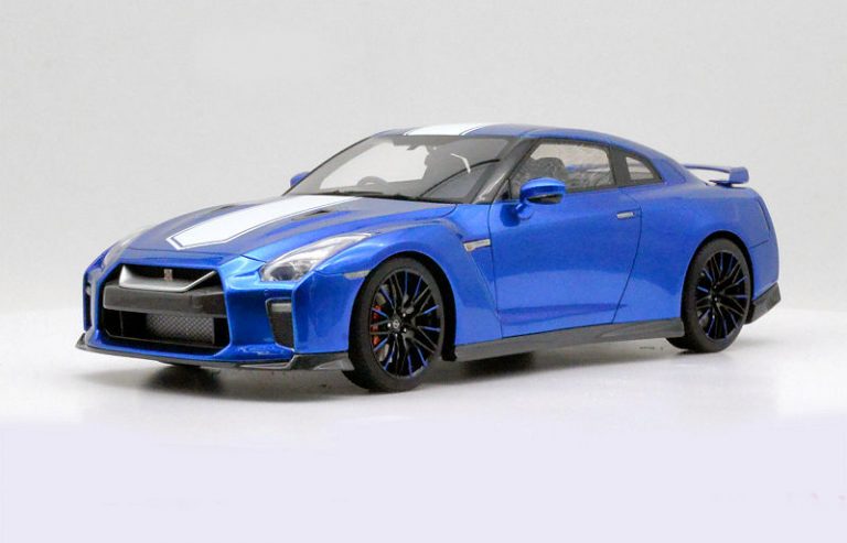 om_ GT-R R35 50th Anniversary Edition3 • DiecastSociety.com