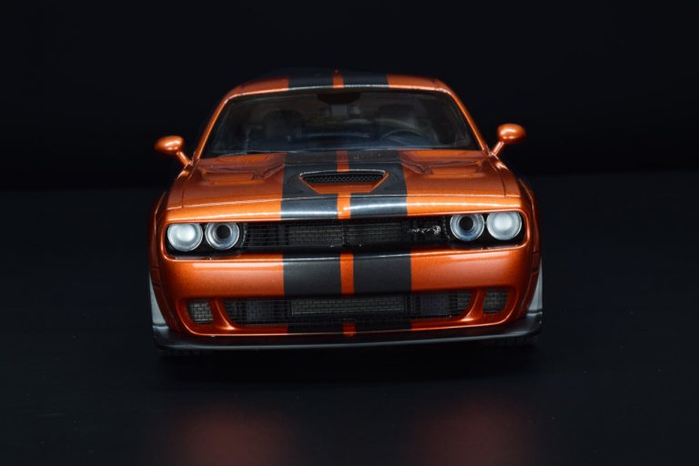REVIEW: AUTOart Dodge Challenger SRT Hellcat Widebody • DiecastSociety.com