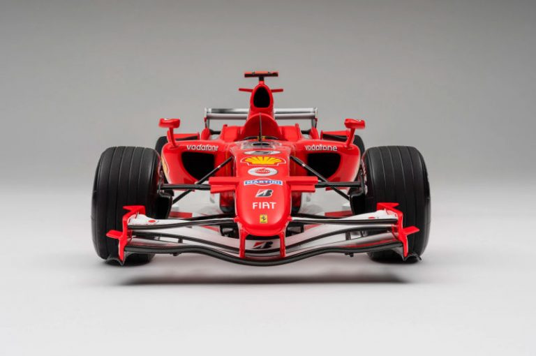 Amalgam 1:8 Ferrari 248 F1 (2006) - Schumacher • DiecastSociety.com