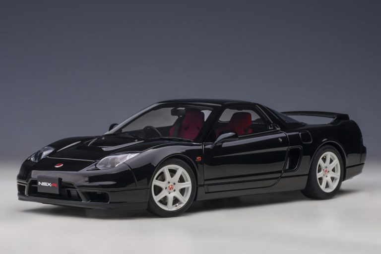 AUTOart Race & Street 1:18 Scale • DiecastSociety.com