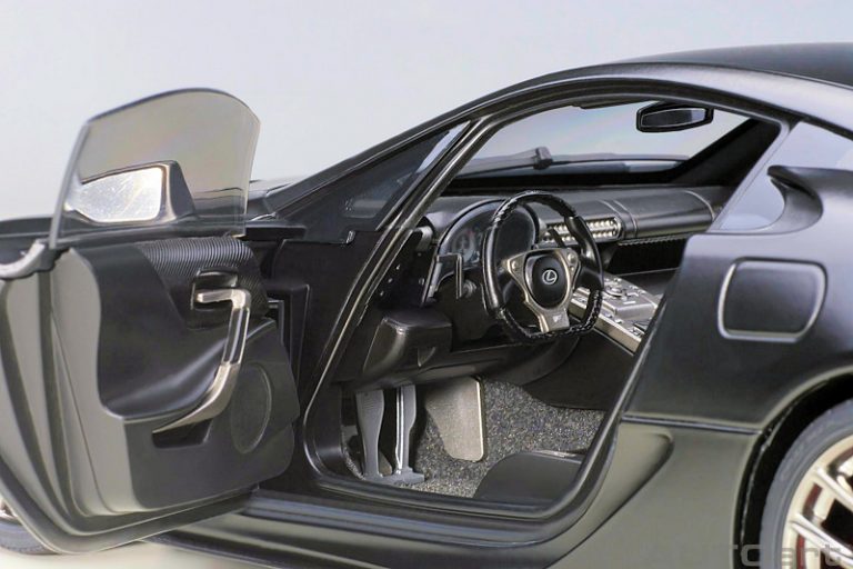 Product Samples AUTOart Lamborghini & Lexus • DiecastSociety.com