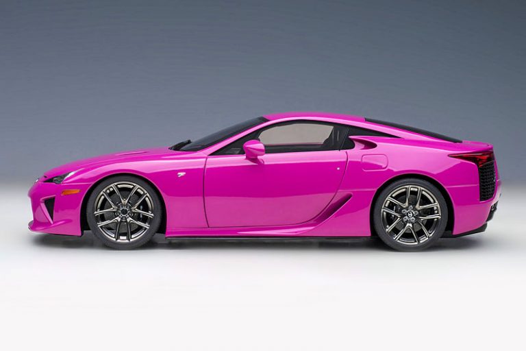 AUTOart Lexus LFA - Passionate Pink! • DiecastSociety.com
