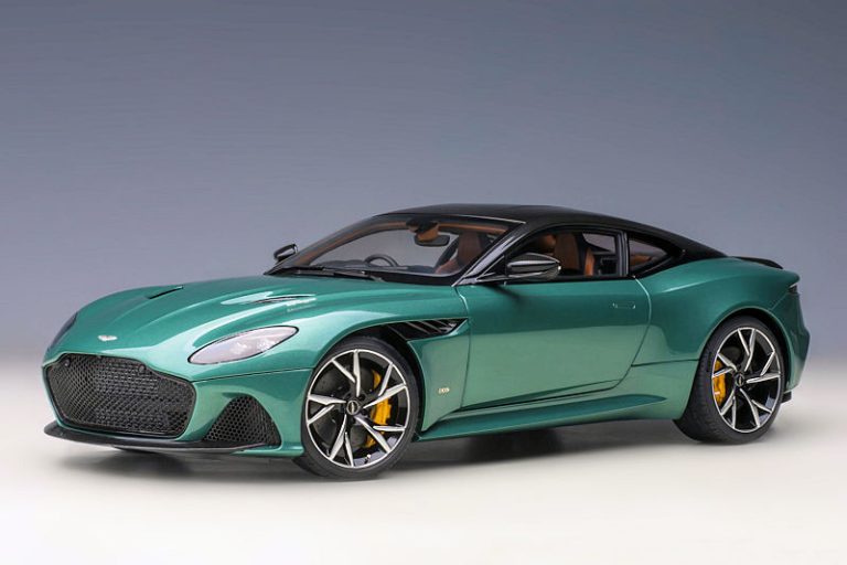 AUTOart Aston Martin DBS Superleggera - AM Racing Green ...