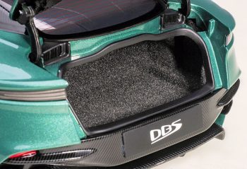 AUTOart Aston Martin DBS Superleggera - AM Racing Green ...