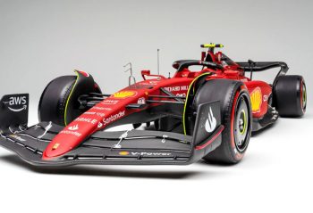FIRST LOOK: Amalgam 1:8 Scale Ferrari F1-75 • DiecastSociety.com
