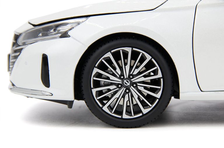 Paudi Models All New Nissan Ariya & Altima! • DiecastSociety.com