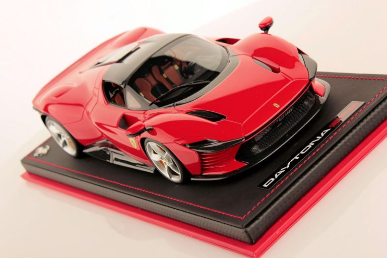 MR Production Ferrari Daytona SP3 Rosso Magma/Rosso Corsa ...