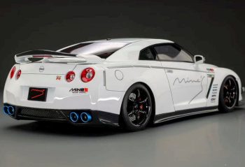 One Model Nissan GT-R R35 Mine's • DiecastSociety.com