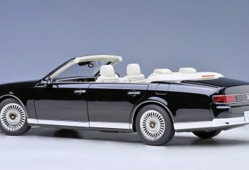 Production AUTOart Toyota Century Convertible - Black • DiecastSociety.com