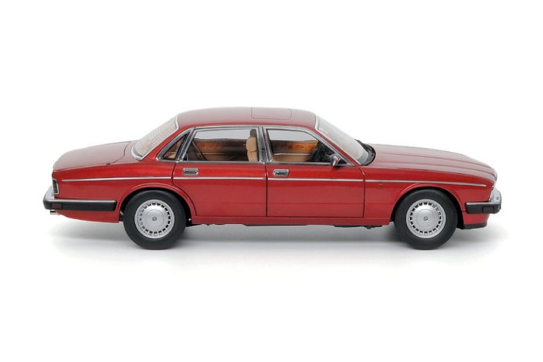 Almost Real Jaguar Daimler XJ6 (XJ40) - Flamenco Red • DiecastSociety.com