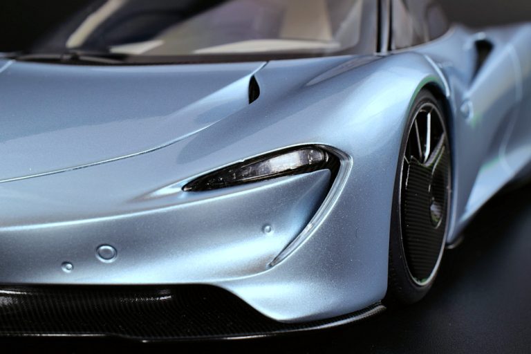 REVIEW: AUTOart McLaren Speedtail • DiecastSociety.com