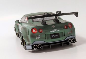 REVIEW: Solido Nissan GT-R R35 LBWK Army Fighter • DiecastSociety.com
