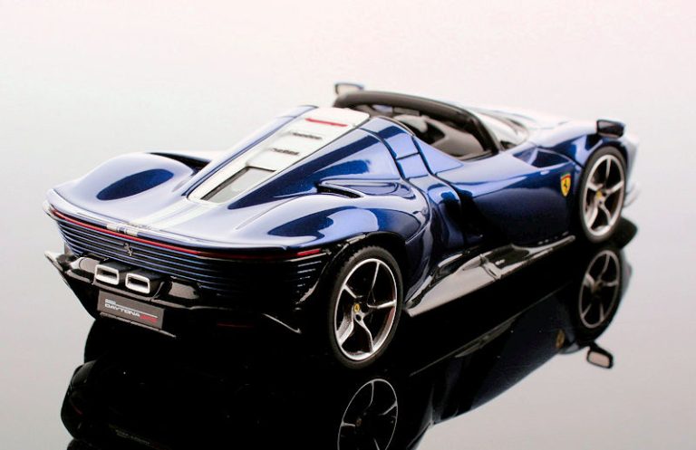 Looksmart Ferrari Daytona SP3 O.R. - Nuovo Blu Elettrico ...