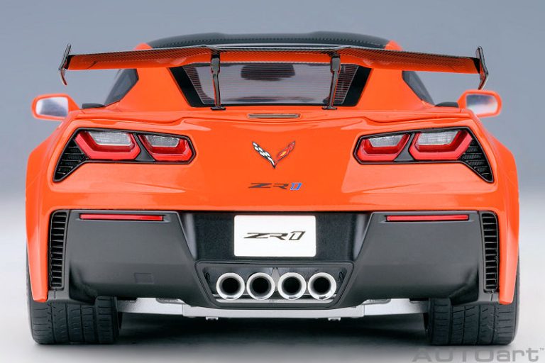 FIRST LOOK: AUTOart Corvette C7 ZR1/Dodge Challenger (UPDATE ...