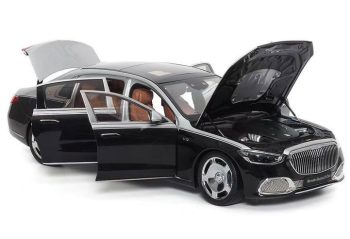 Another Two-Tone Mercedes/Maybach S Class Almost Real! • DiecastSociety.com