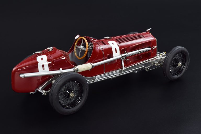 PHOTO GALLERY: CMC Alfa Romeo P3 Nuvolari, Winner... • DiecastSociety.com