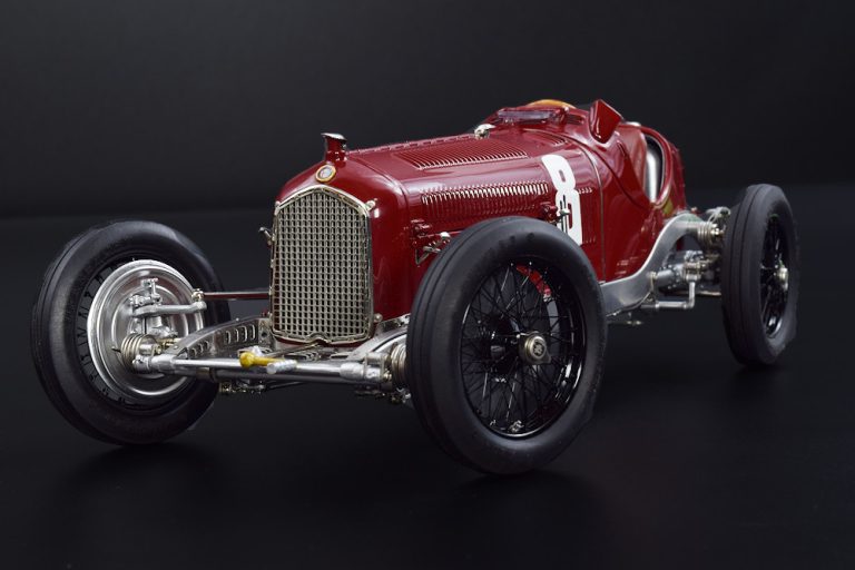 PHOTO GALLERY: CMC Alfa Romeo P3 Nuvolari, Winner... • DiecastSociety.com