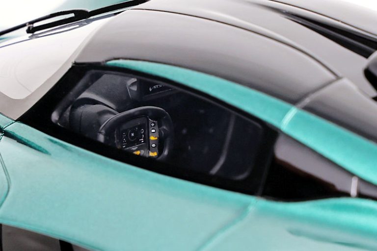 GT Sprint Aston Martin Valkyrie - Green • DiecastSociety.com