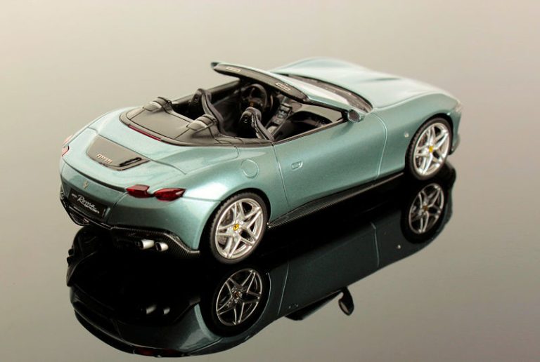 New Colour Looksmart Ferrari Roma Spider - Celeste Trevi ...