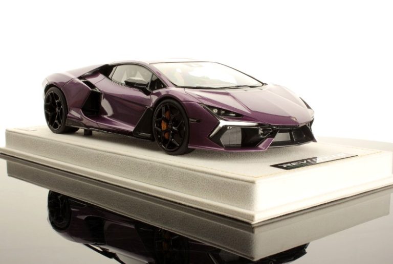MR Lamborghini Revuelto - Viola 30th Anniversary Exterior ...