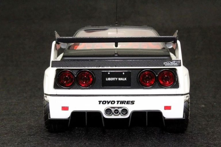 Runner LB Modified Mini F40 • DiecastSociety.com