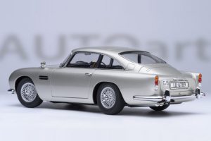 AUTOart Aston Martin DB5 “Goldfinger” (GADGETS ADDED!) • DiecastSociety.com