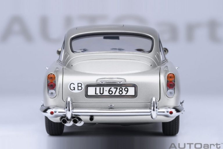 AUTOart Aston Martin DB5 “Goldfinger” (GADGETS ADDED!) • DiecastSociety.com