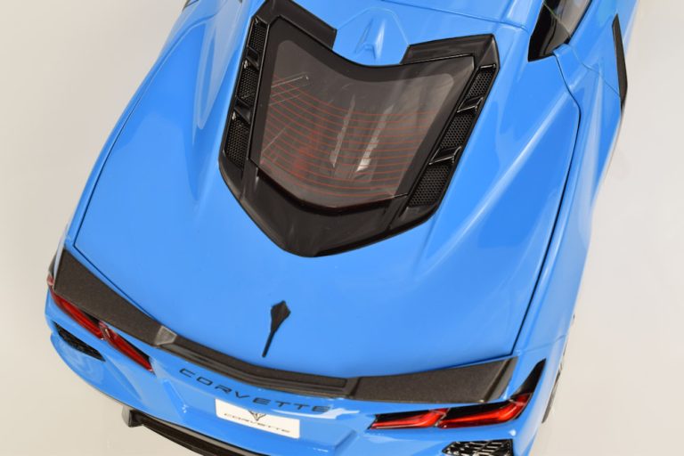 REVIEW: AUTOart Corvette (C8) Stingray • DiecastSociety.com