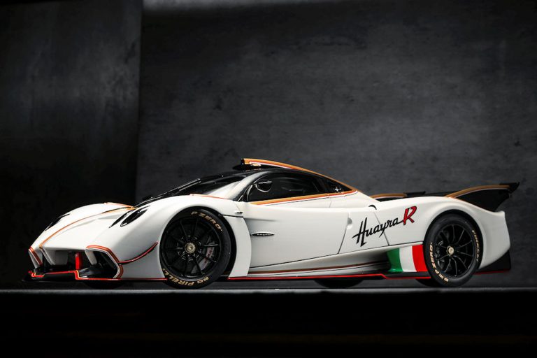 REVIEW: LCD Model Pagani Huayra R • DiecastSociety.com