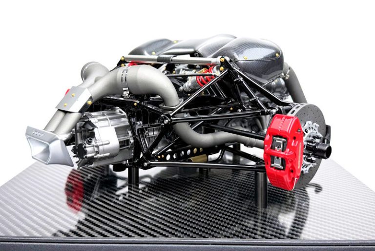 Fronti-Art 1:6 Koenigsegg Agera RS Engine • DiecastSociety.com