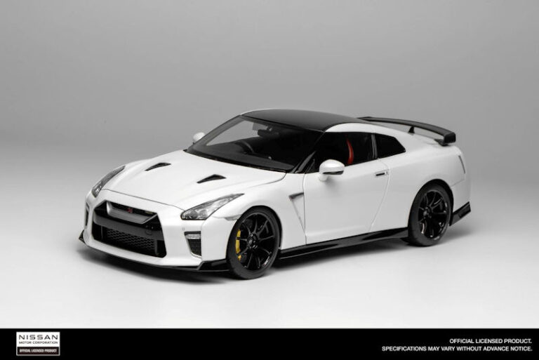 MotorHelix New Nissan GT-R (R35) Track Editions! • DiecastSociety.com