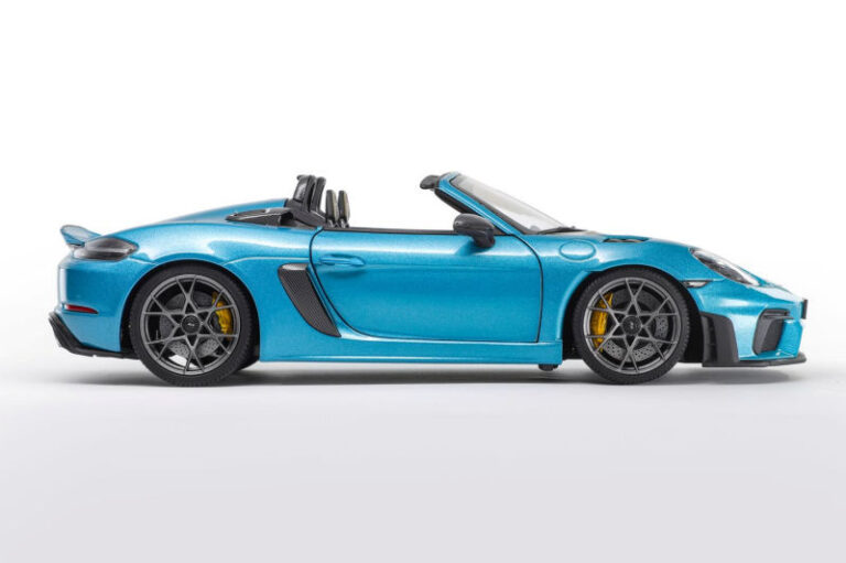 mini_ Caymen 718SIB2 • DiecastSociety.com